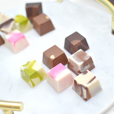 La Treats | Artisan Chocolates 54 PCS